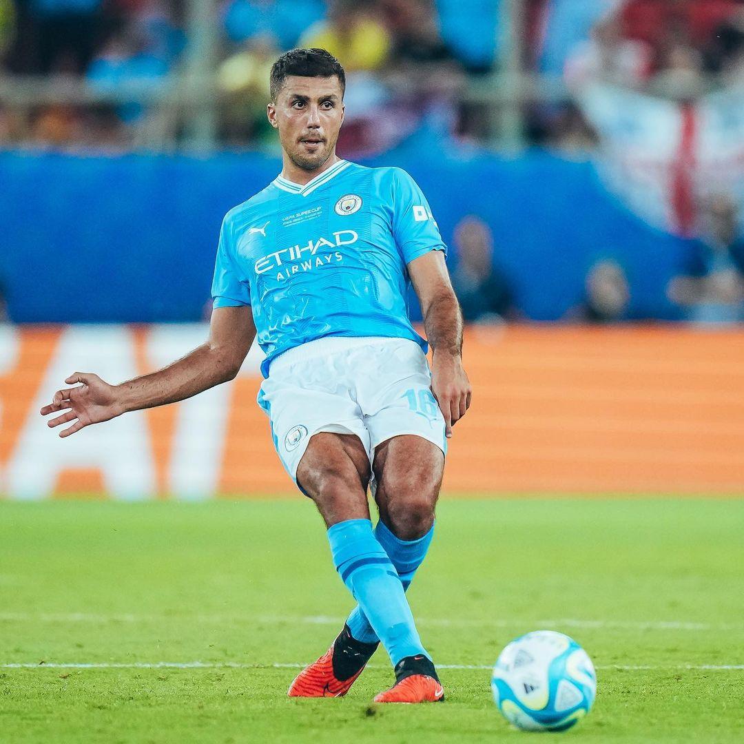 Why The Defensive Midfield Role is The Most Important Position in ...